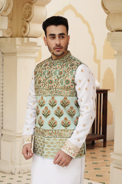 AFTAB WAISTCOAT – Walkout by Omar